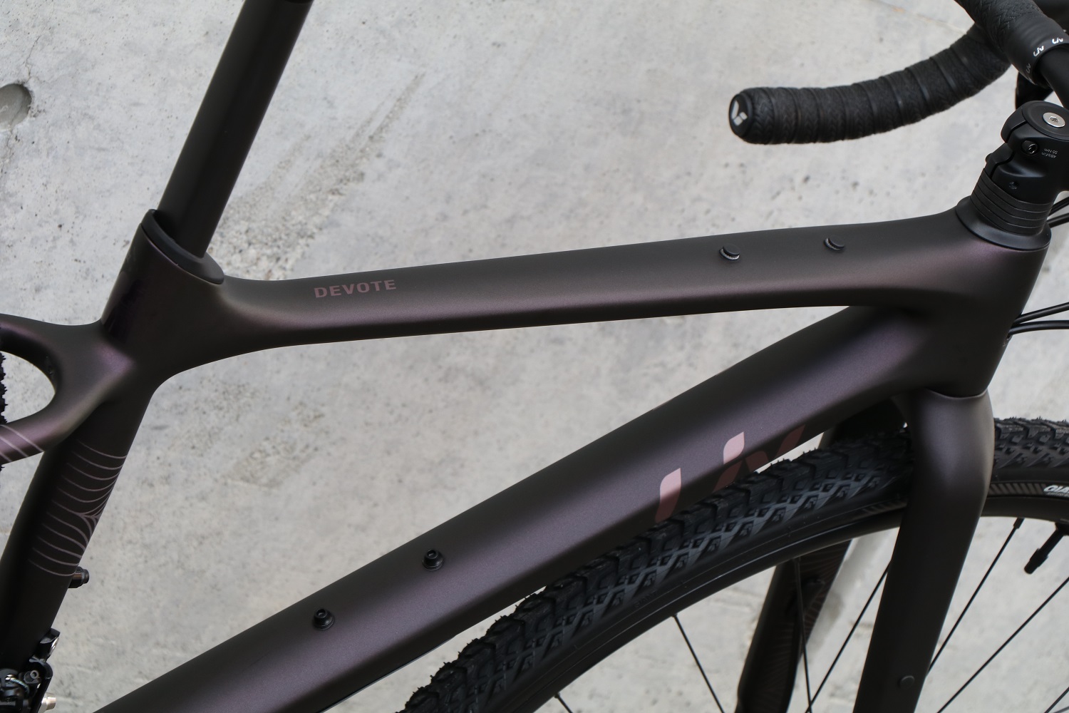 2021年モデル 『LIV DEVOTE ADVANCED 2』