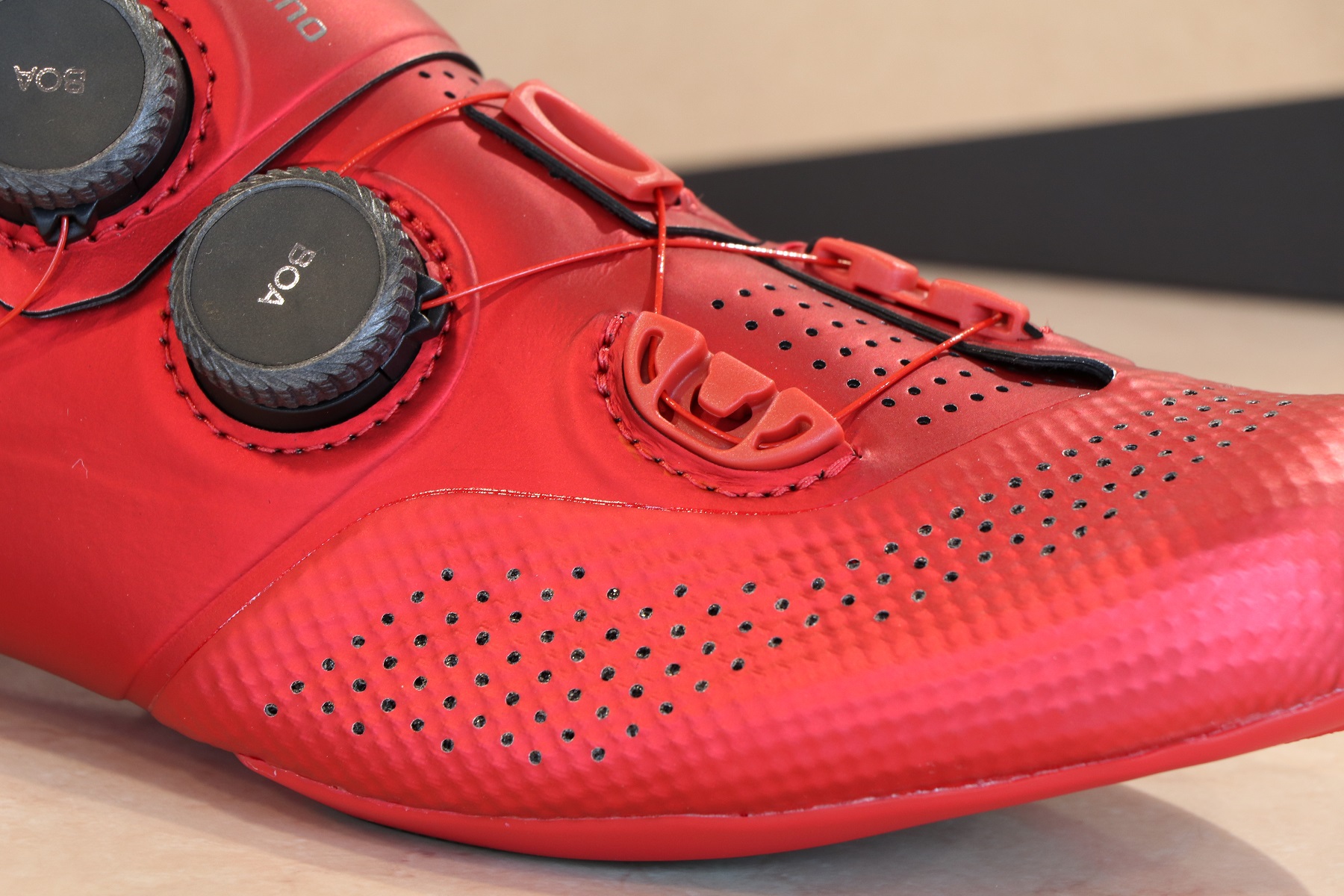 数量限定！『SHIMANO SH-RC902 -LIMITED RED-』